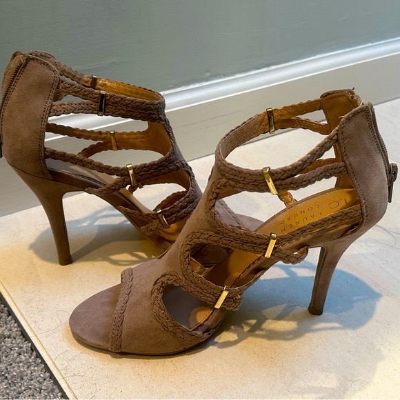 Shoes | Taupe Sandals In Size 8 | Poshmark